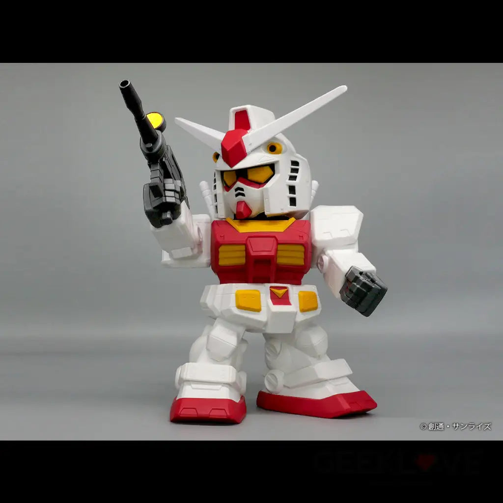 Jumbo sofbi figure SD Gundam 2P colour ver Bandai – GEEKLOVEPH TOY STORE