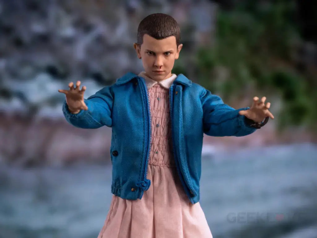 Funko Stranger Things Threezero Stranger Things Dustin Henderson 1:6 ...
