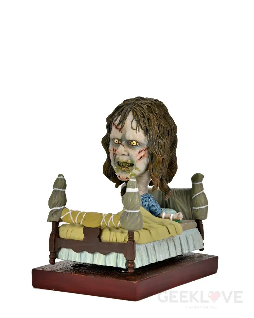 The Exorcist Regan in Bed Head Knocker NECA – GEEKLOVEPH TOY STORE